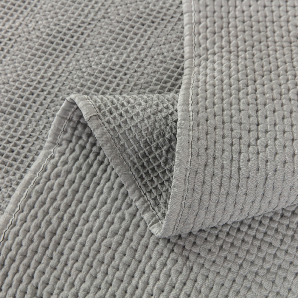 Prekrivač Stil Dot sivi 220x240 cm | Pevex